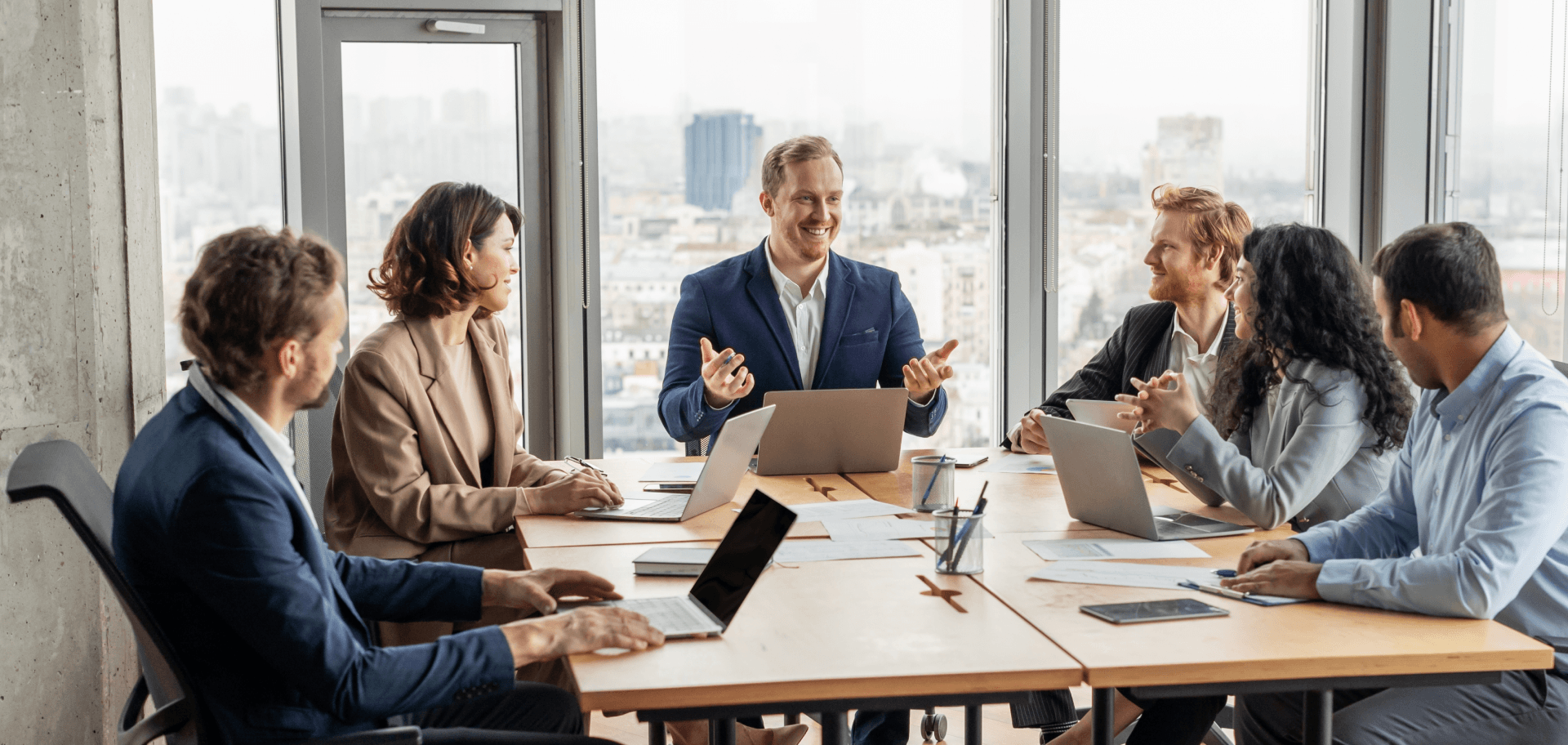 Synchronous vs. Asynchronous Communication: Benefits Synchronous vs. Asynchronous Communication: Benefits